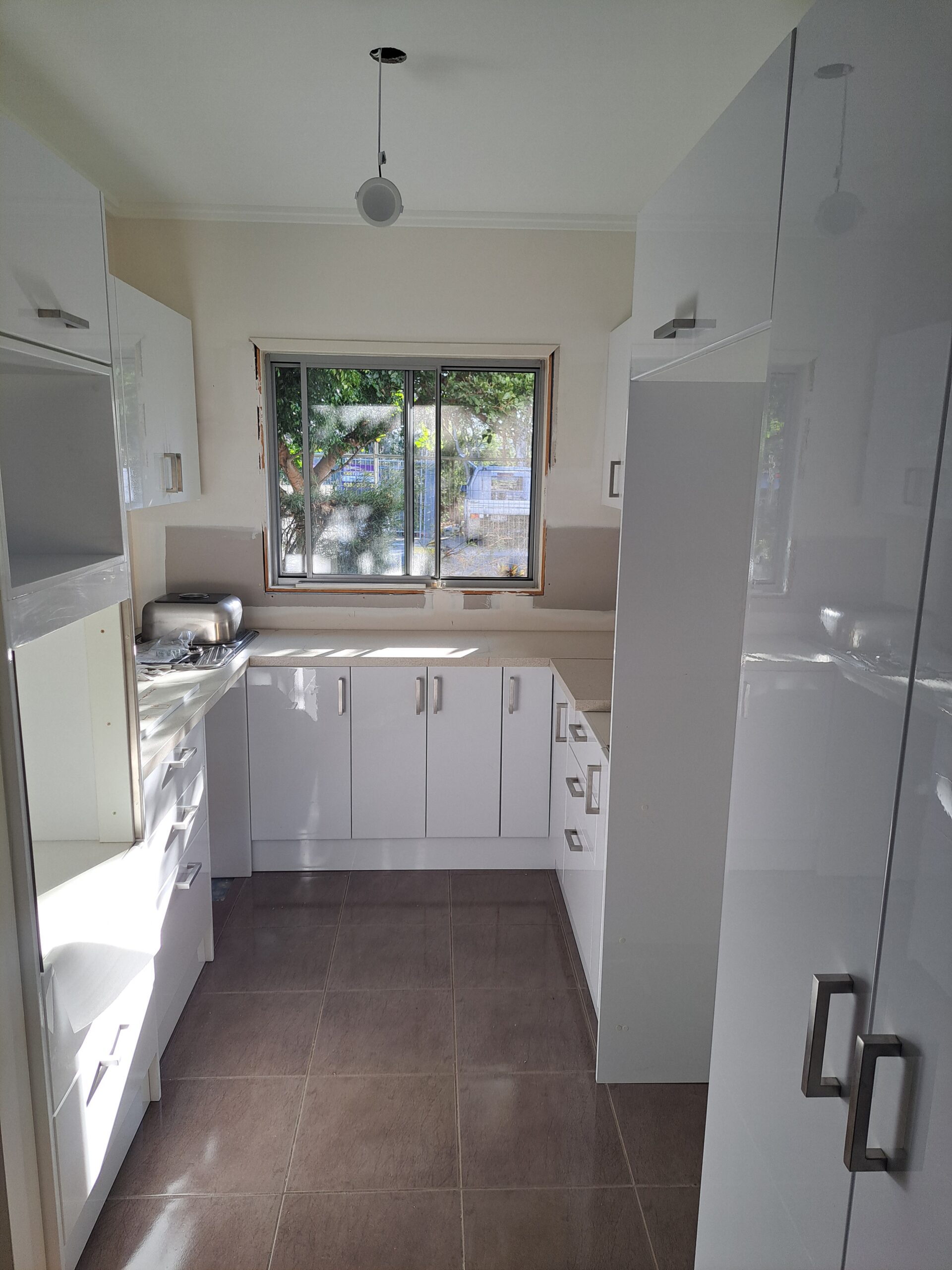 Kitchen Installation – The Handyman Cam